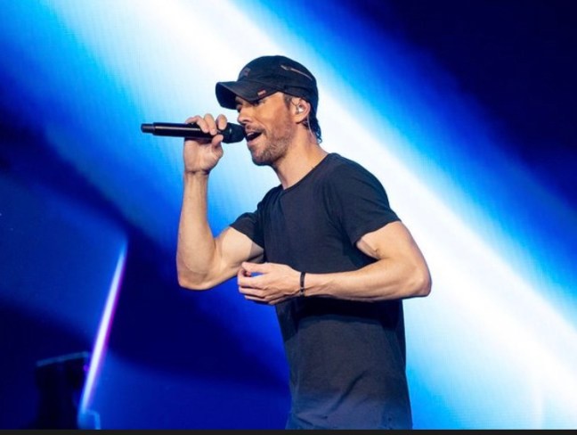 Enrique Iglesias Commands the Stage at Spectrum Center in Charlotte, NC ...