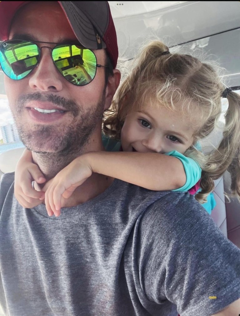 Happy Father’s Day Enrique Iglesias! Anna Kournikova shares rare ...
